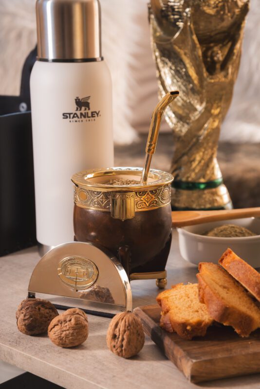 SET de RACING CLUB Edición Especial Accesorios en Dorado - Mates Ibarra